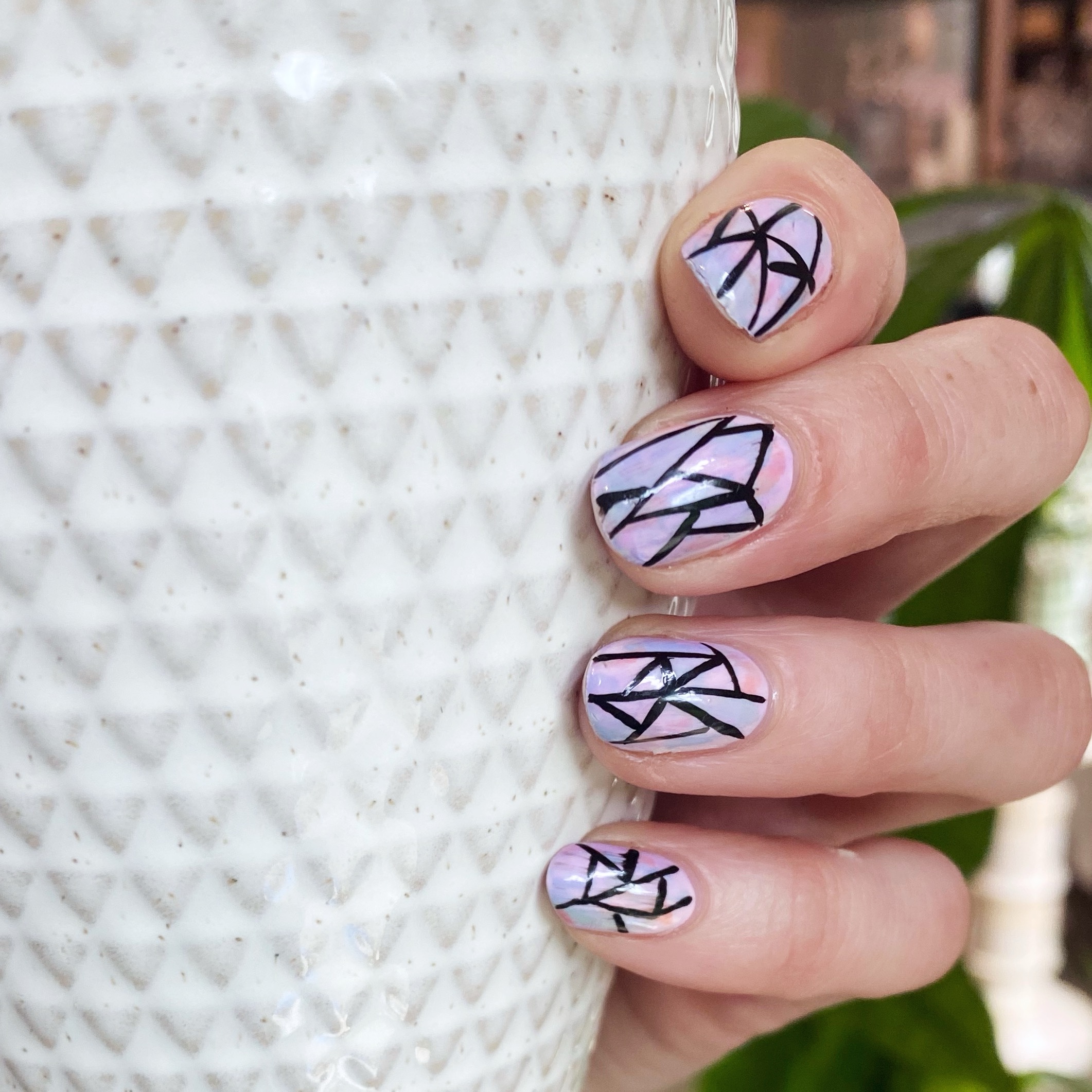 Pastel Geometric Lines – Coffee & Nail Polish