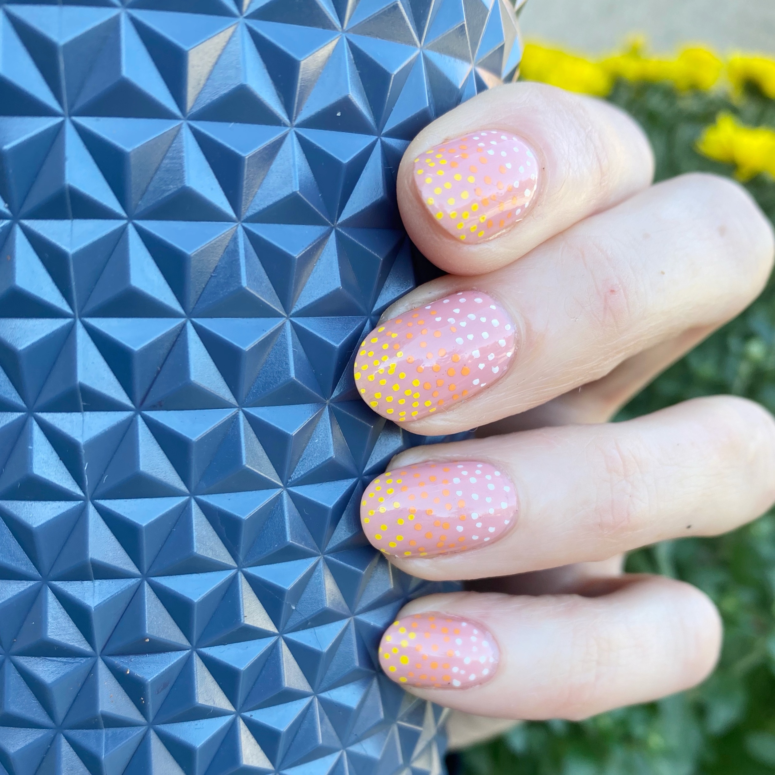GLAM NAILS CHALLENGE OCTOBER 2025 — Candy Corn – Coffee & Nail Polish