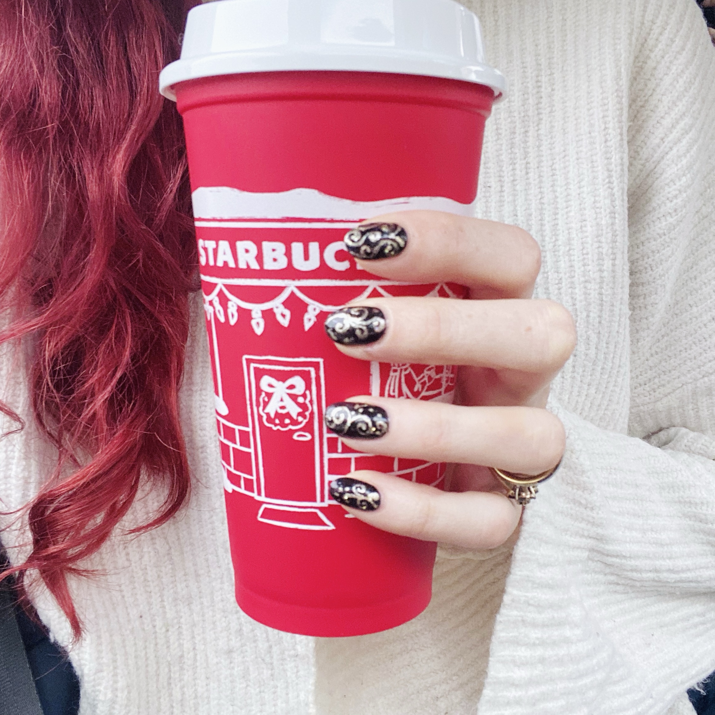 Gold Swirlie Freehand – Coffee & Nail Polish